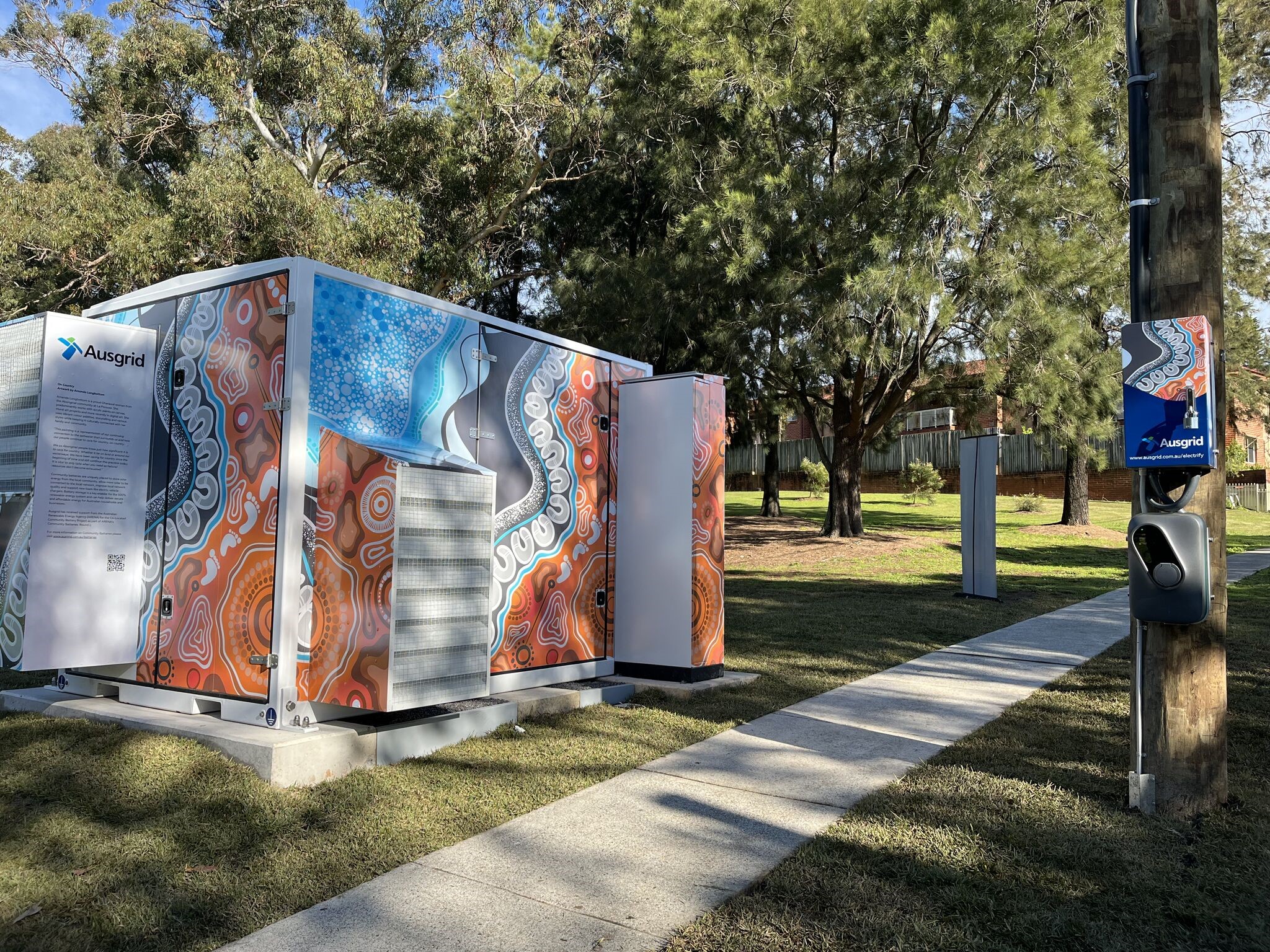 Australian government backs more than 420 community batteries - Energy ...